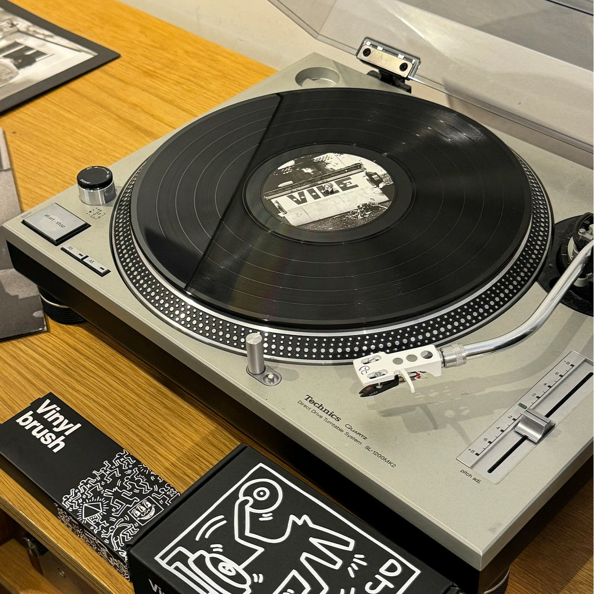 Guide to Keeping Your Vinyl Collection Spotless and Sounding Ace – Abicus