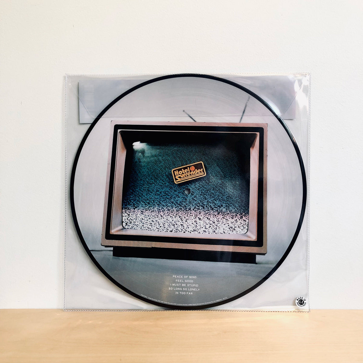 Chet Faker - Hotel Surrender. LP [Ltd Ed. Picture Vinyl] – Abicus