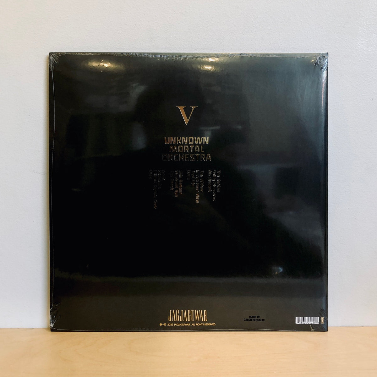 Unknown Mortal Orchestra - V. 2LP [Black Vinyl Edition] – Abicus
